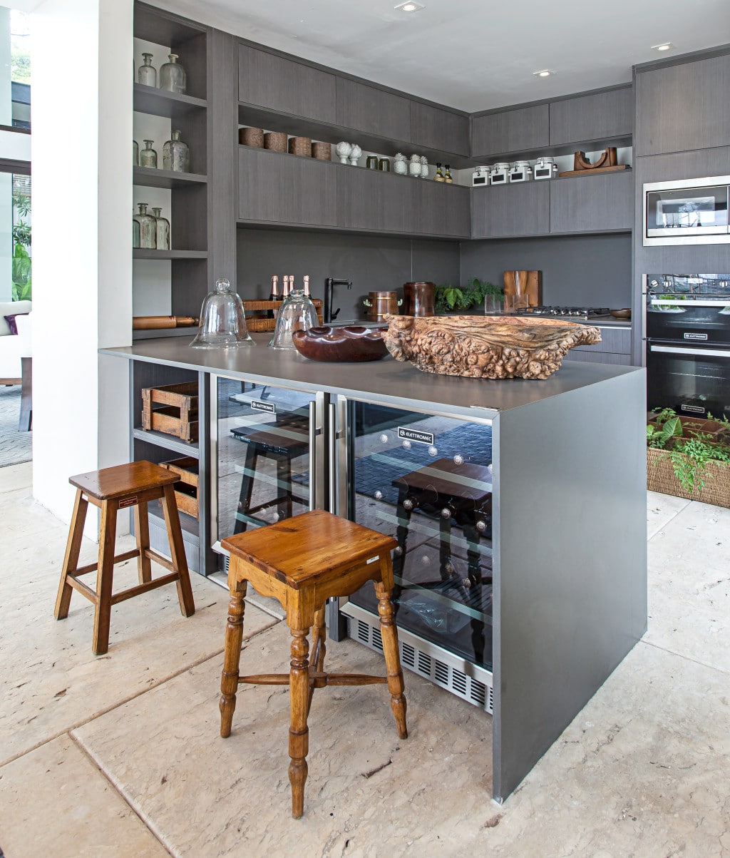 Backsplash - Cape Cod Quartz Countertops